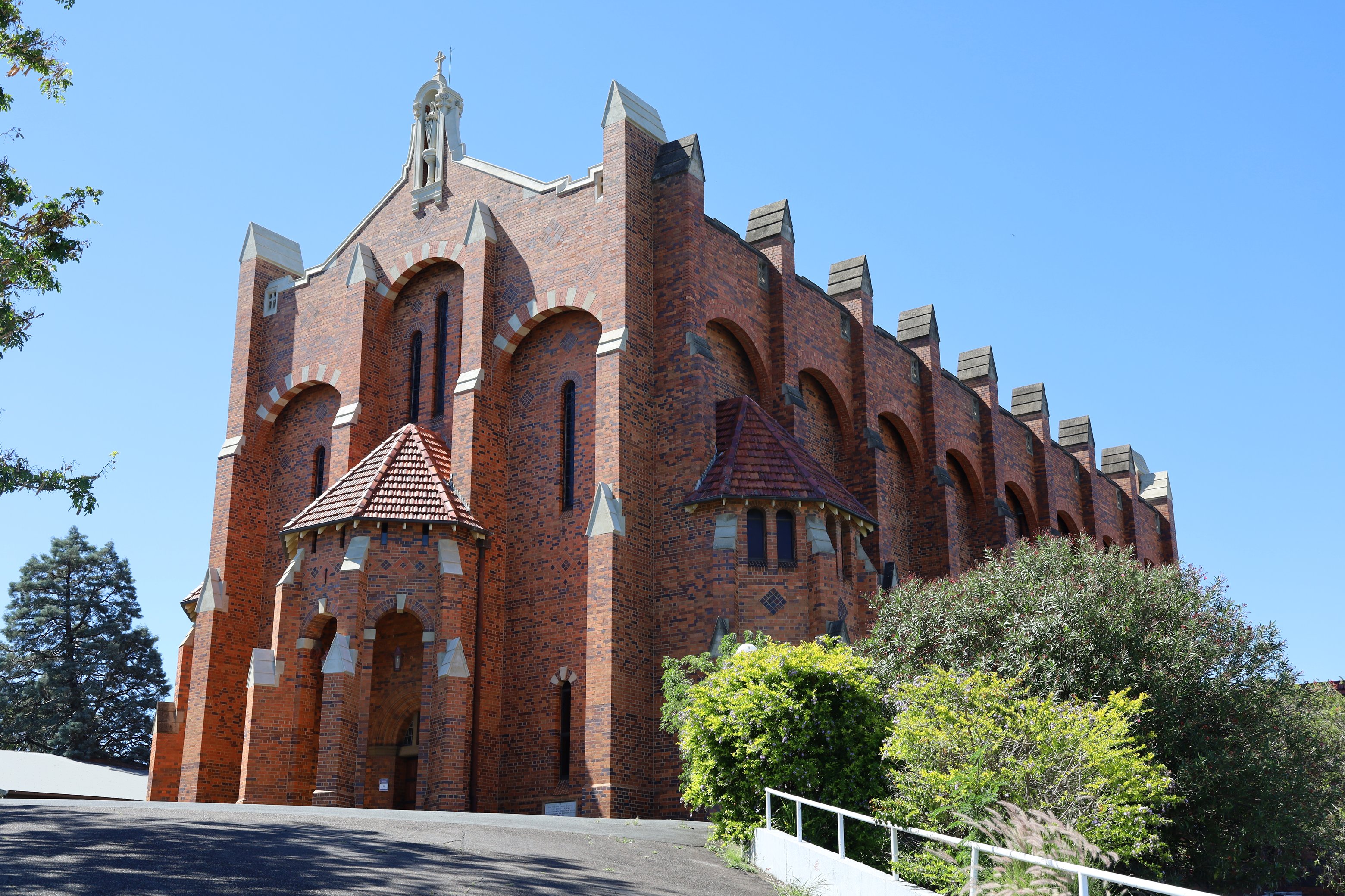 Red Hill Local Guide