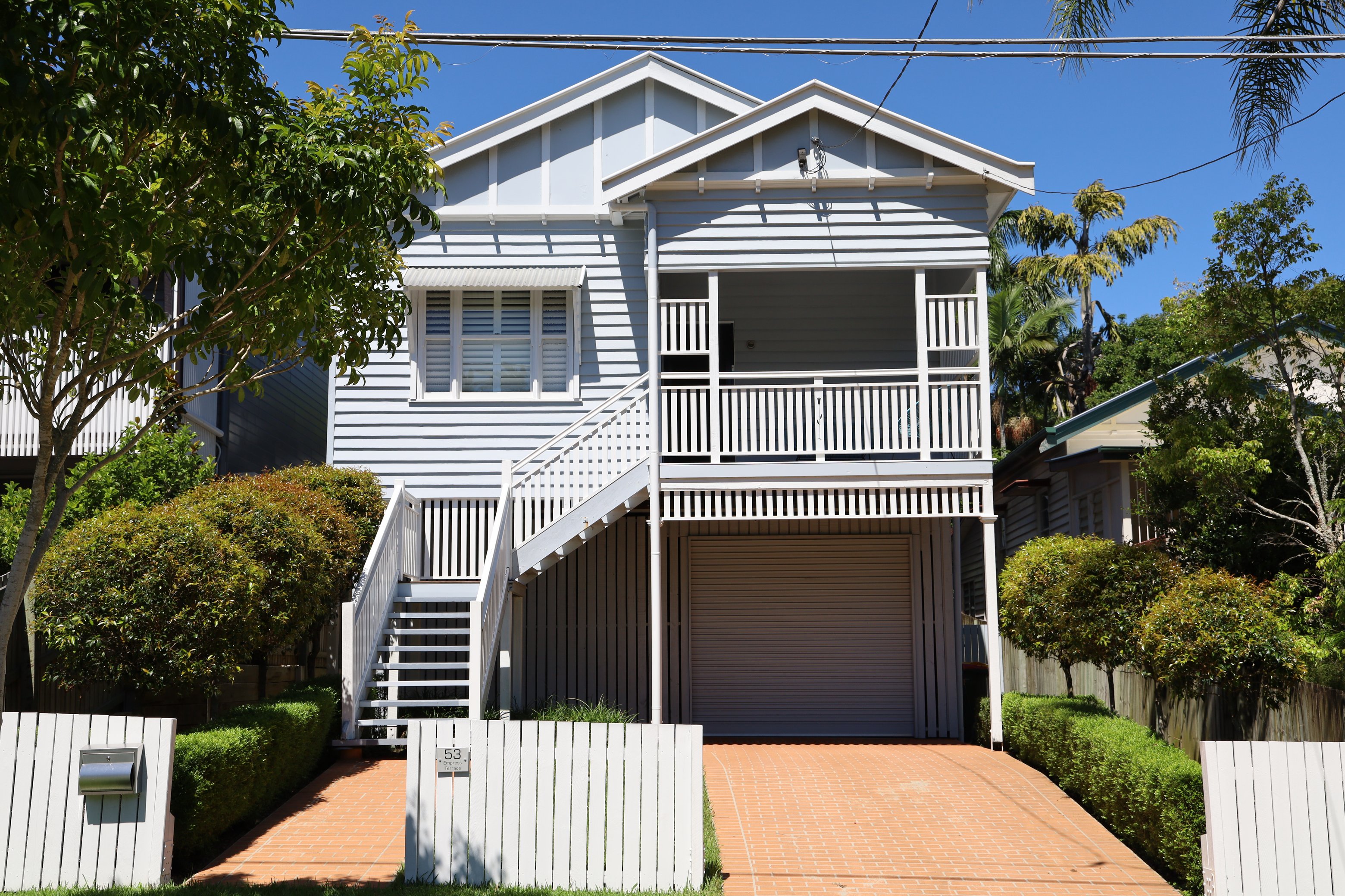 Bardon Local Guide